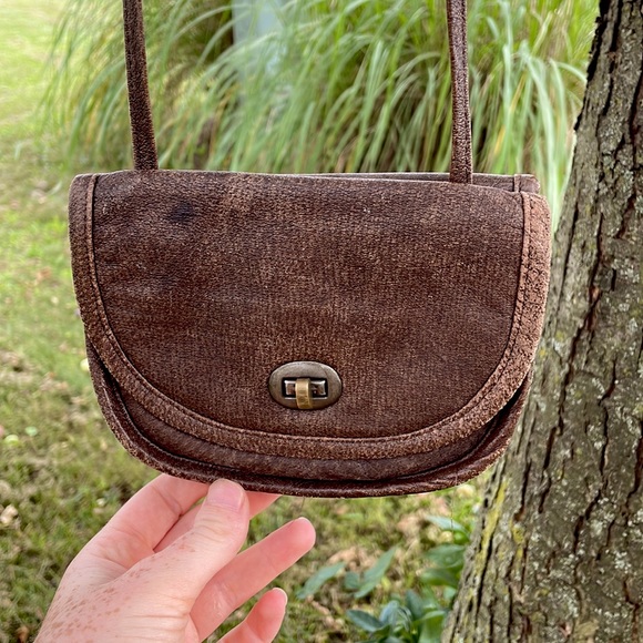Adventure Bound | Bags | Vintage Adventure Bound Leather Crossbody ...